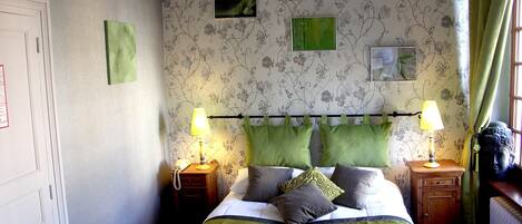 Quarto Duplo | Secretária, Wi-fi grátis