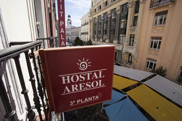 Hostal Aresol - Madrid