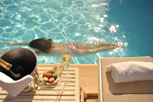 Piscina externa sazonal