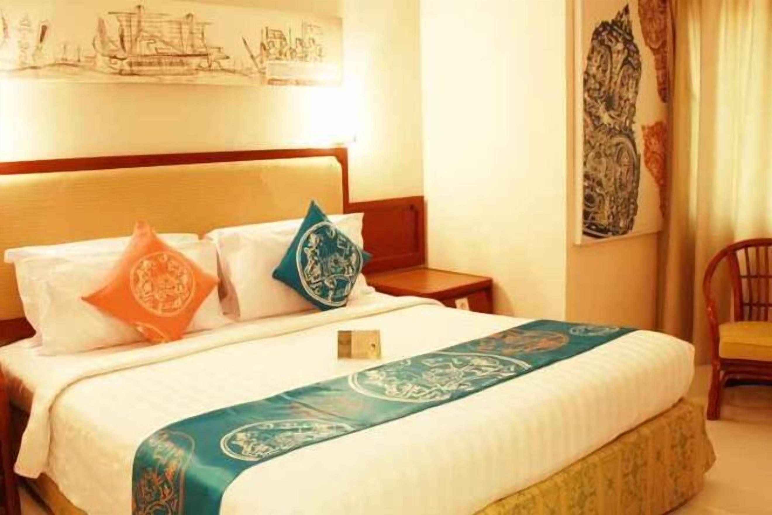 Secretária, secretária adequada para computadores portáteis 