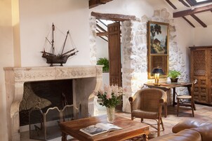 Televisor de ecrã plano de 30 polegadas com canais via satélite