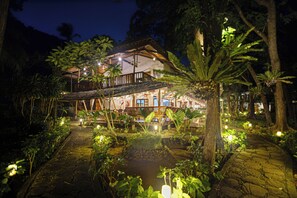 Café da manhã, almoço e jantar