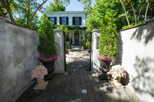 Entrada do alojamento