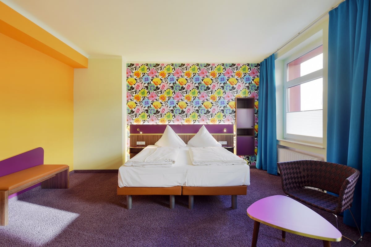 Suite Júnior, 1 quarto, não fumadores | 1 quarto, roupa de alta qualidade, cofre no quarto, secretária 