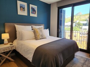 Apartamento de Luxo | Cofre no quarto, com decoração personalizada 