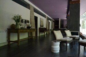 Banheira de hidromassagem, sauna a vapor, fontes termais/minerais