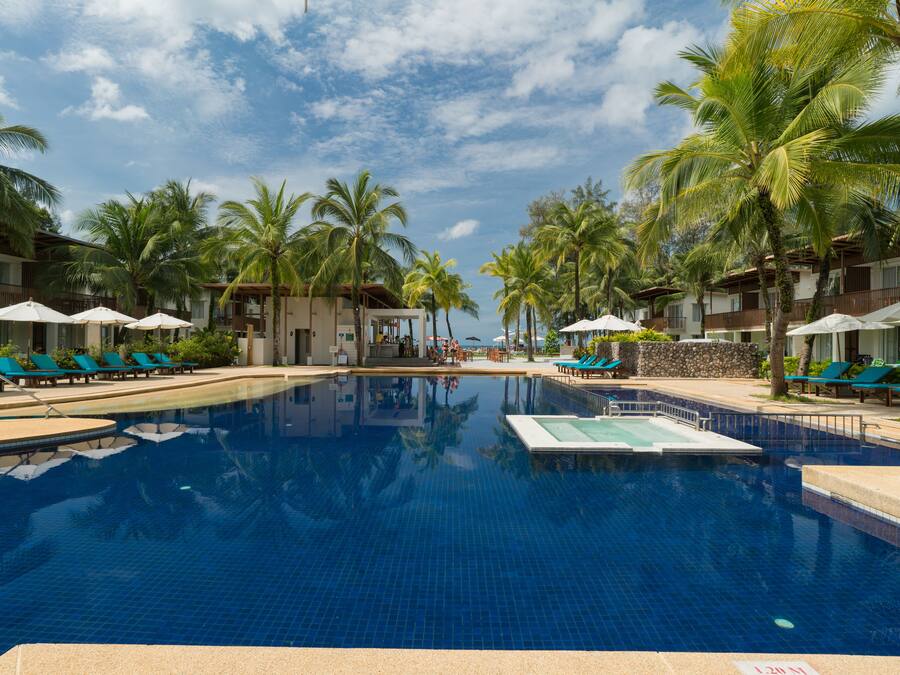 2 piscinas exteriores