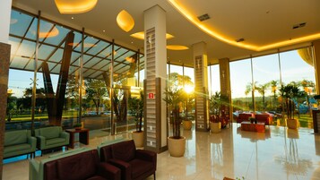 2 bares/lounges, este pub inglês 