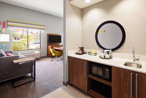 Quarto standard | Camas com colchões pillow-top, cofres nos quartos, cortinas blackout