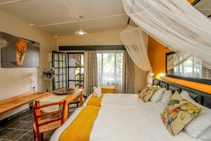 Quarto Standard | Minibar, cofre no quarto, secretária, Wi-fi grátis 