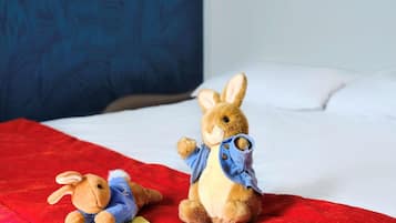 Quarto Familiar, 1 cama de casal e sofá-cama | Roupa de alta qualidade, minibar, cofre no quarto, secretária