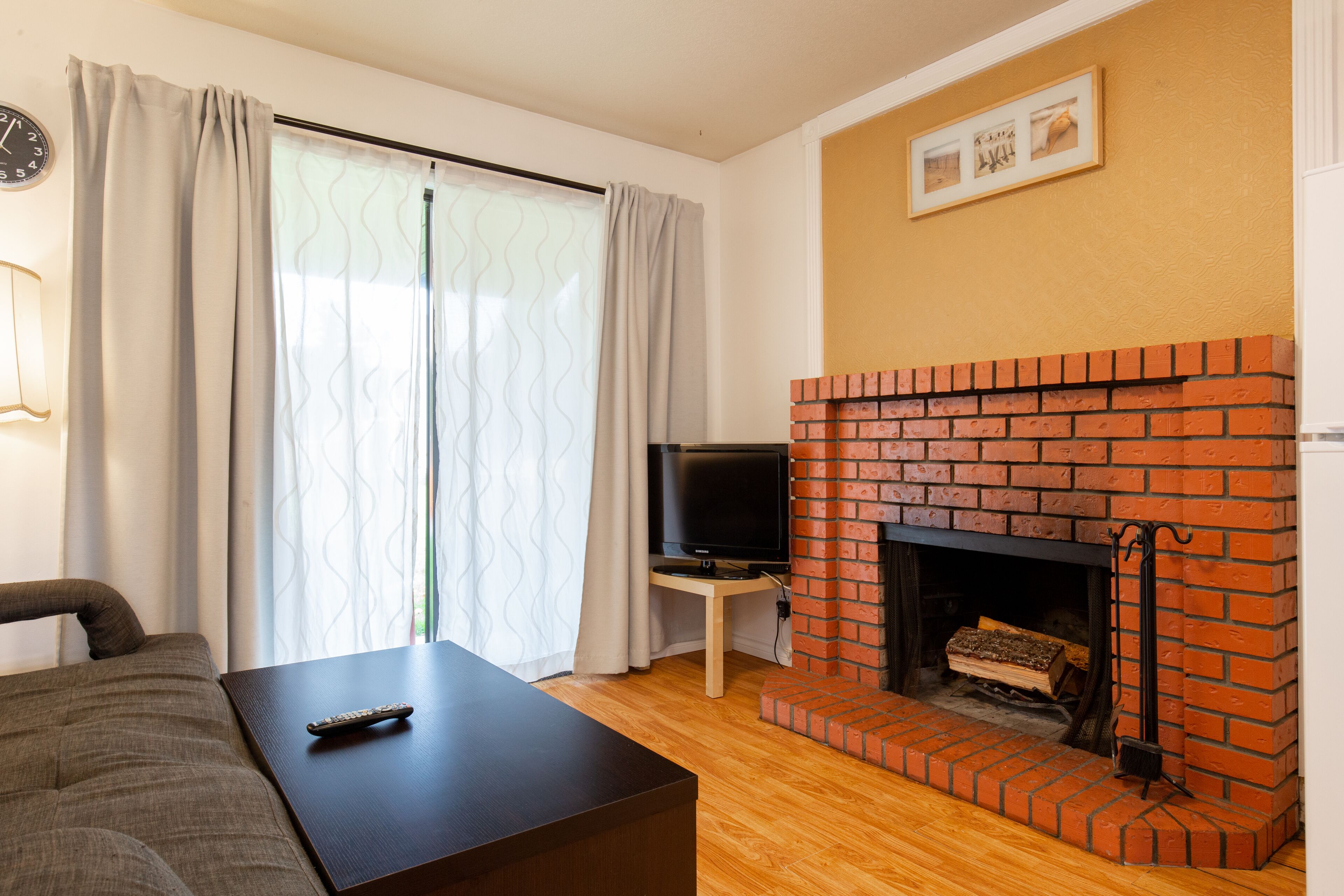 Riverside Resort Motel and Campground in Qualicum Beach: Find Hotel ...