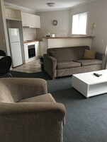 Apartamento Básico, 1 quarto | Sala de estar