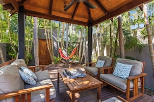 Suíte, 1 quarto, piscina particular | Terraço/pátio