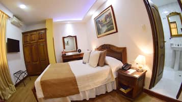 1 quarto, roupa de alta qualidade, edredões de penas