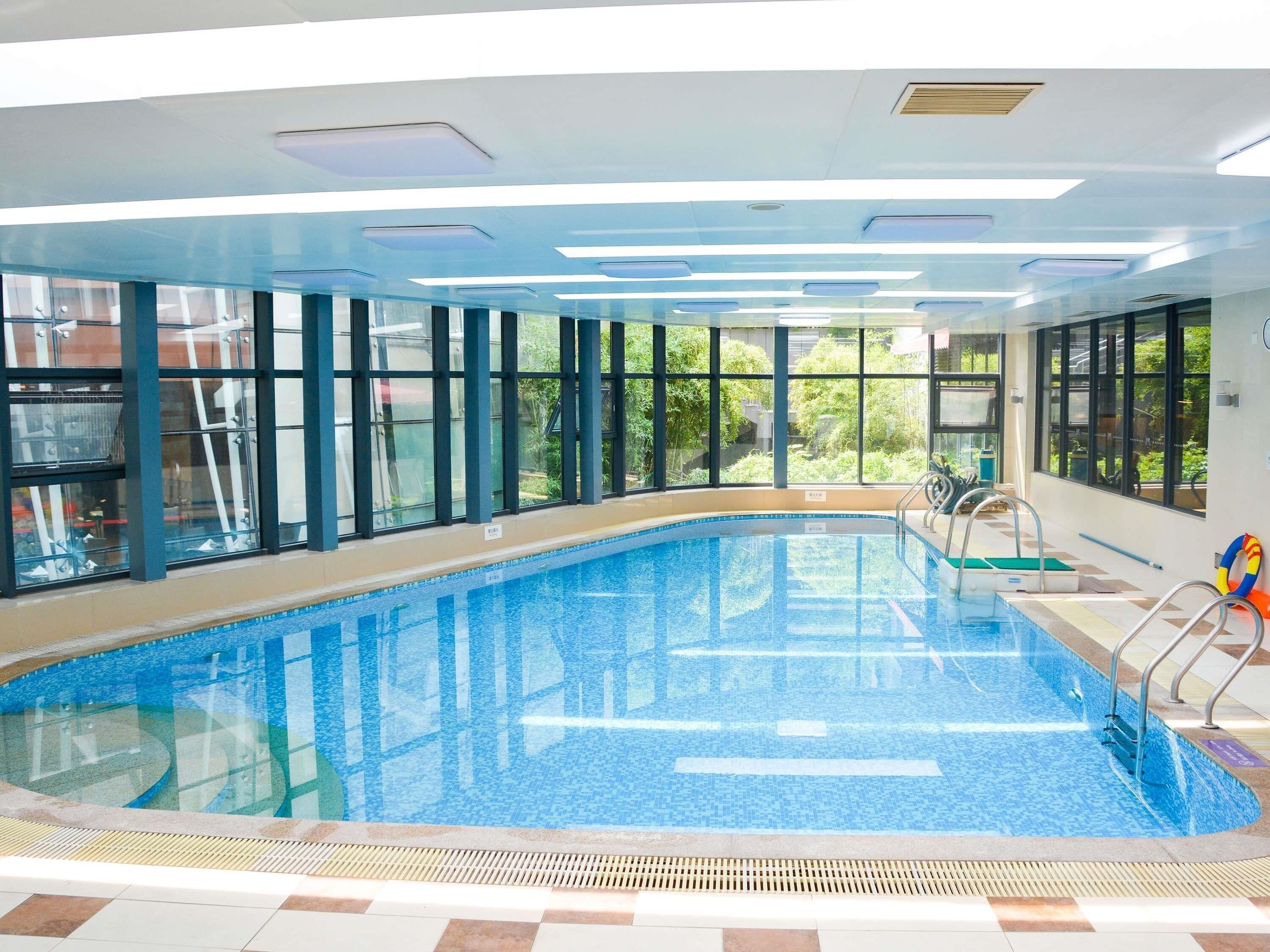 Piscina interior 