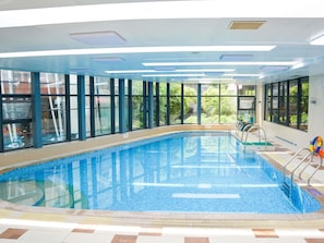 Piscina interior 