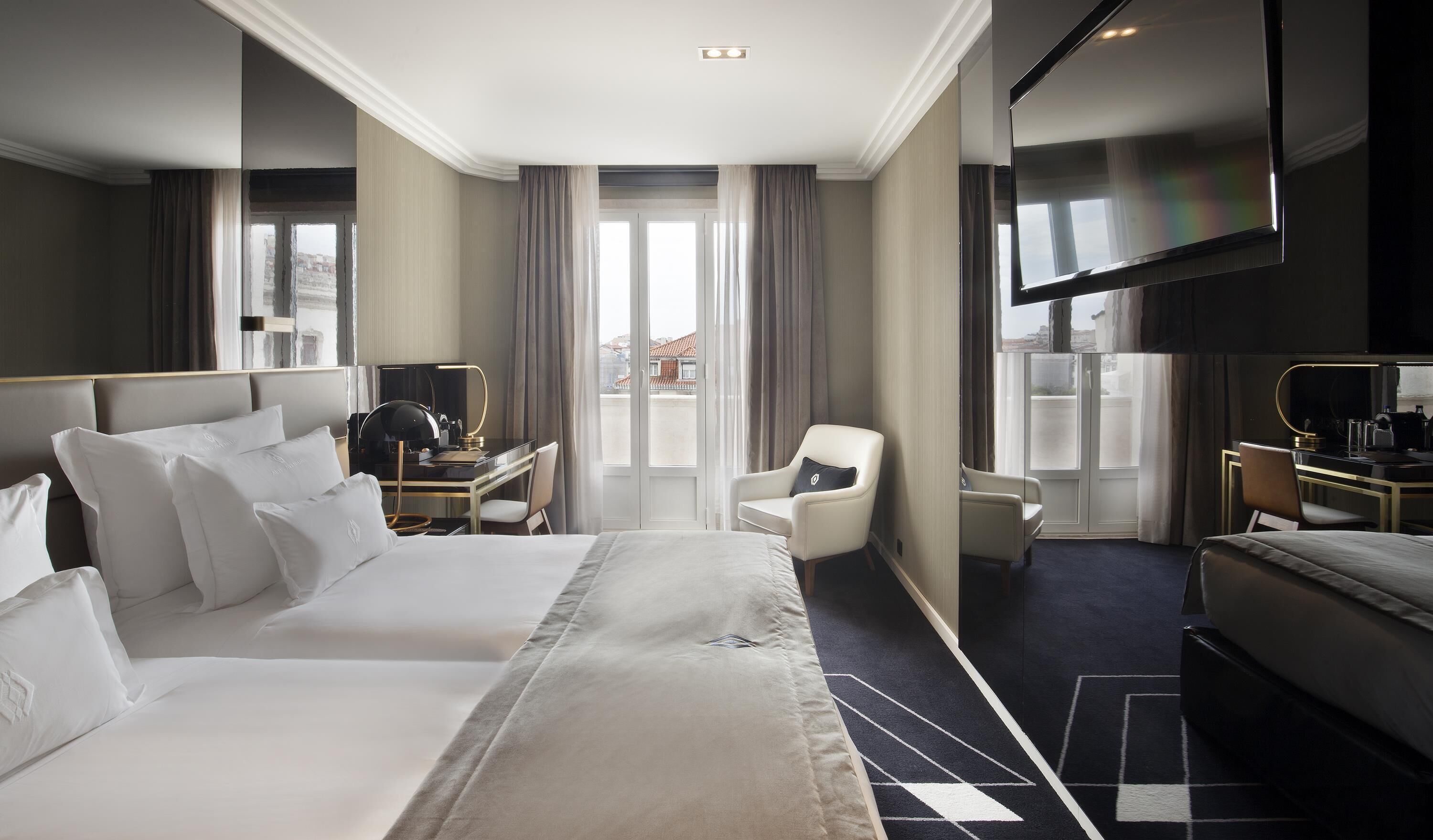 Roupas de cama antialérgicas, cofres nos quartos, quartos à prova de som