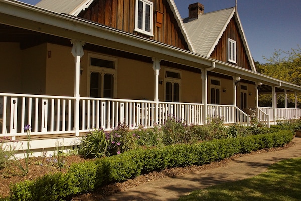 The Carriages - Cessnock