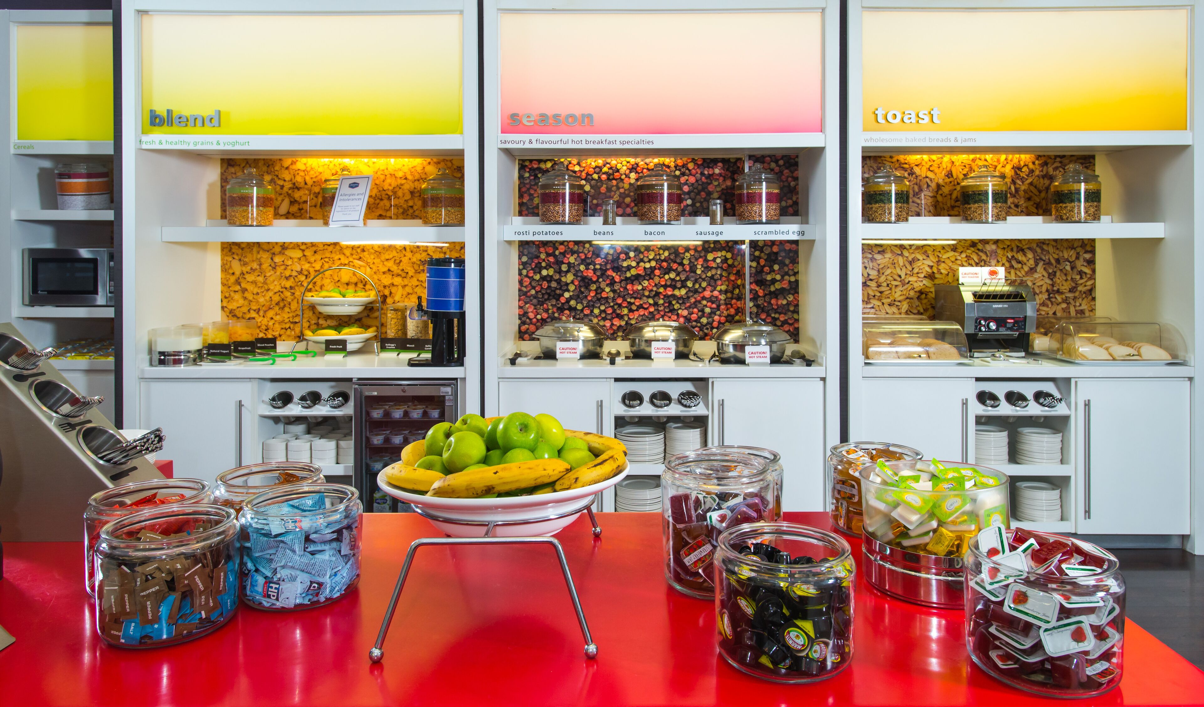 Pequeno-almoço tipo buffet diário incluído 