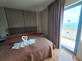 Apartamento Panorâmico | Secretária, ferro/tábua de engomar, Wi-fi grátis 