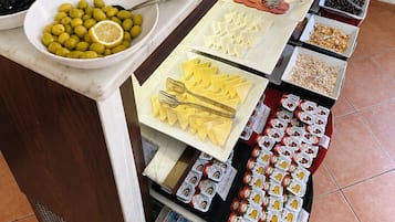 Pequeno-almoço tipo buffet diário incluído