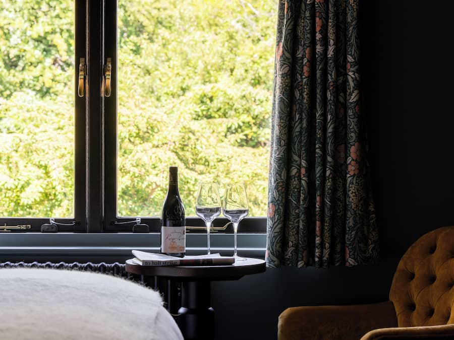 Quarto casal conforto | Roupas de cama antialérgicas, escrivaninha