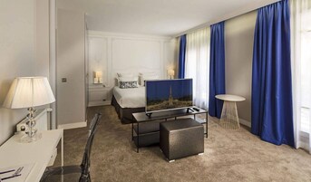 Suite (with Air conditioning) | Roupa de alta qualidade, camas de colchão viscoelástico 