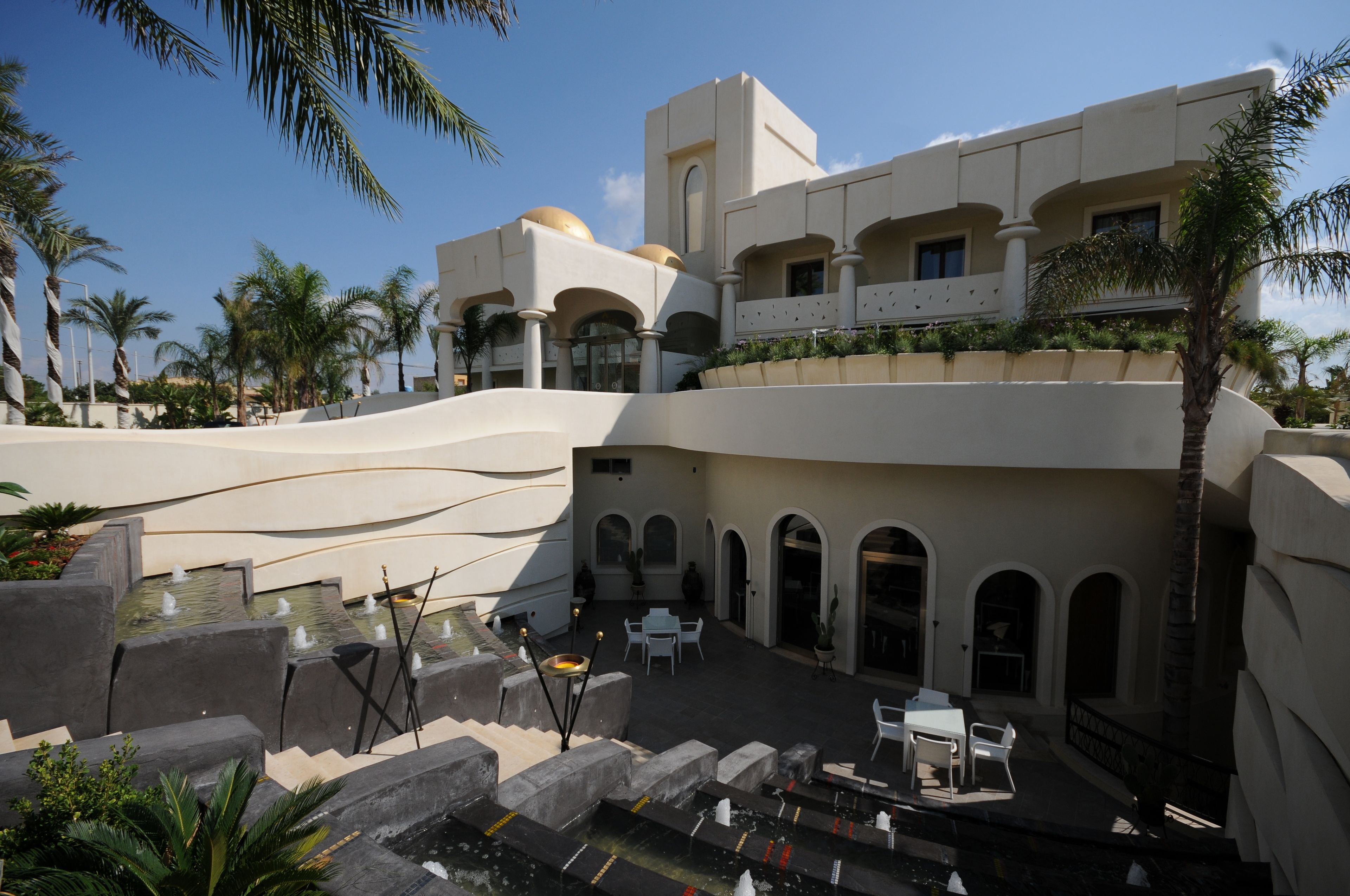 Piscina interna, piscina externa