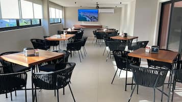 Pequeno-almoço continental diário incluído