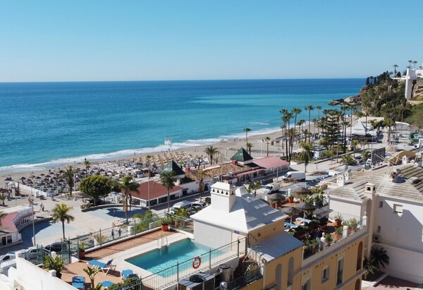 Hc Burriana Playa - Apartamentos Turísticos - Nerja