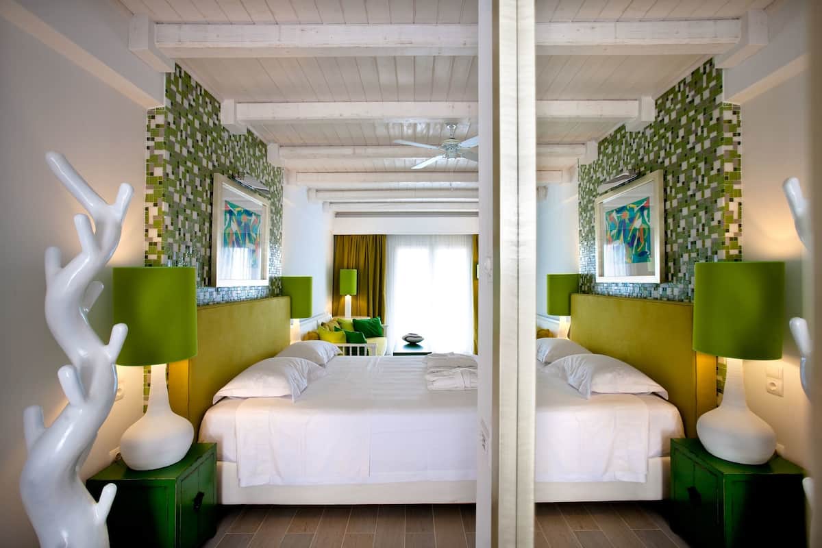Suite Júnior | Minibar, cofre no quarto, secretária 