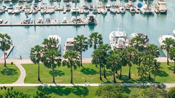 Área de recreio para crianças (ao ar livre)