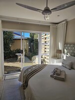 Standard Room | Escrivaninha, Wi-Fi, roupa de cama