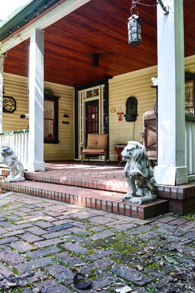 Glen Morey Country House B & B Inn