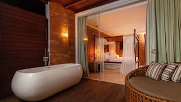 Premium Class Pé na Areia | Minibar, cofre no quarto, secretária, cortinas/cortinados opacos