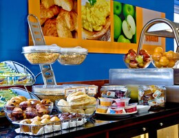 Pequeno-almoço tipo buffet diário incluído 