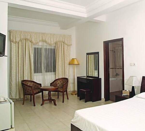 His Majestys Hotel - Accra