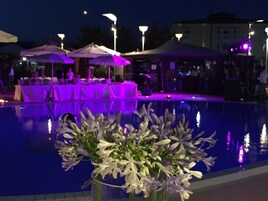 Piscina exterior sazonal 