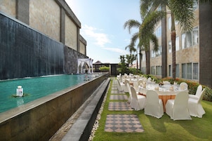 3 piscinas exteriores