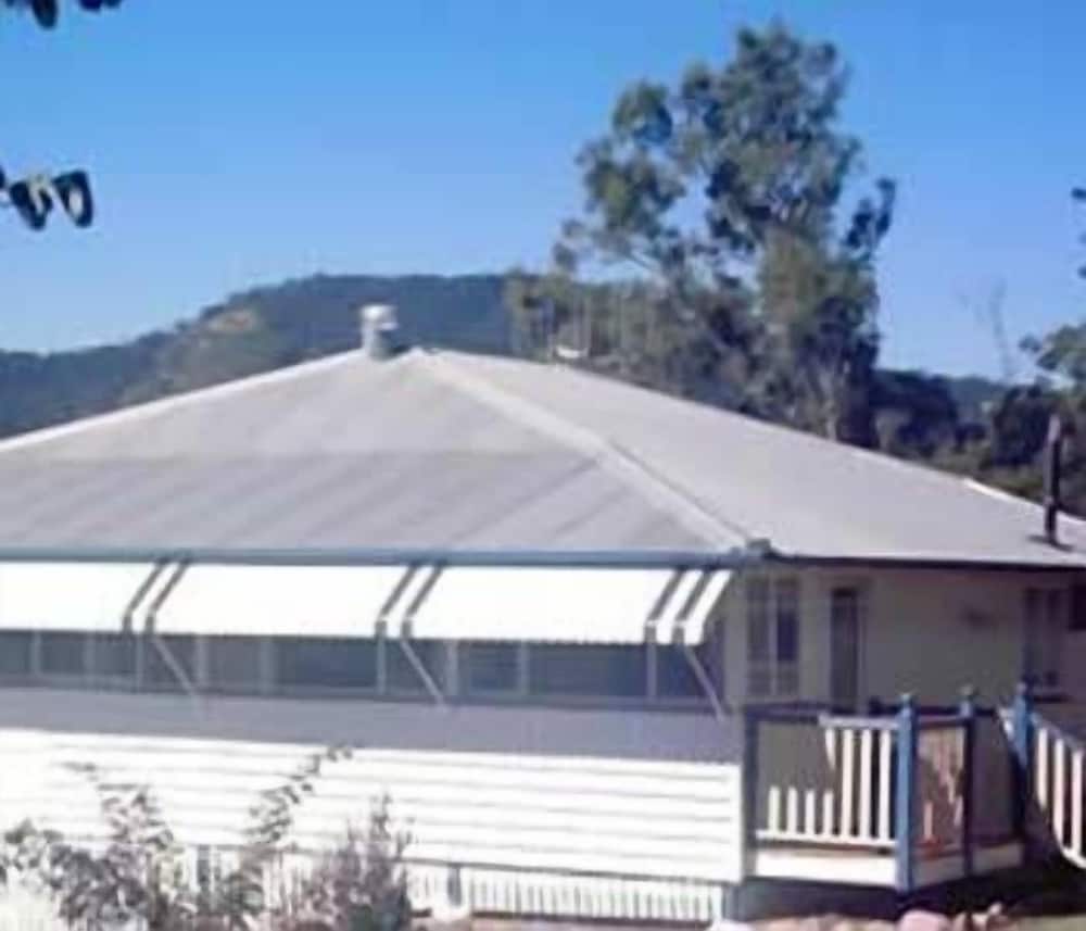 Staple House Bed And Breakfast - Queensland