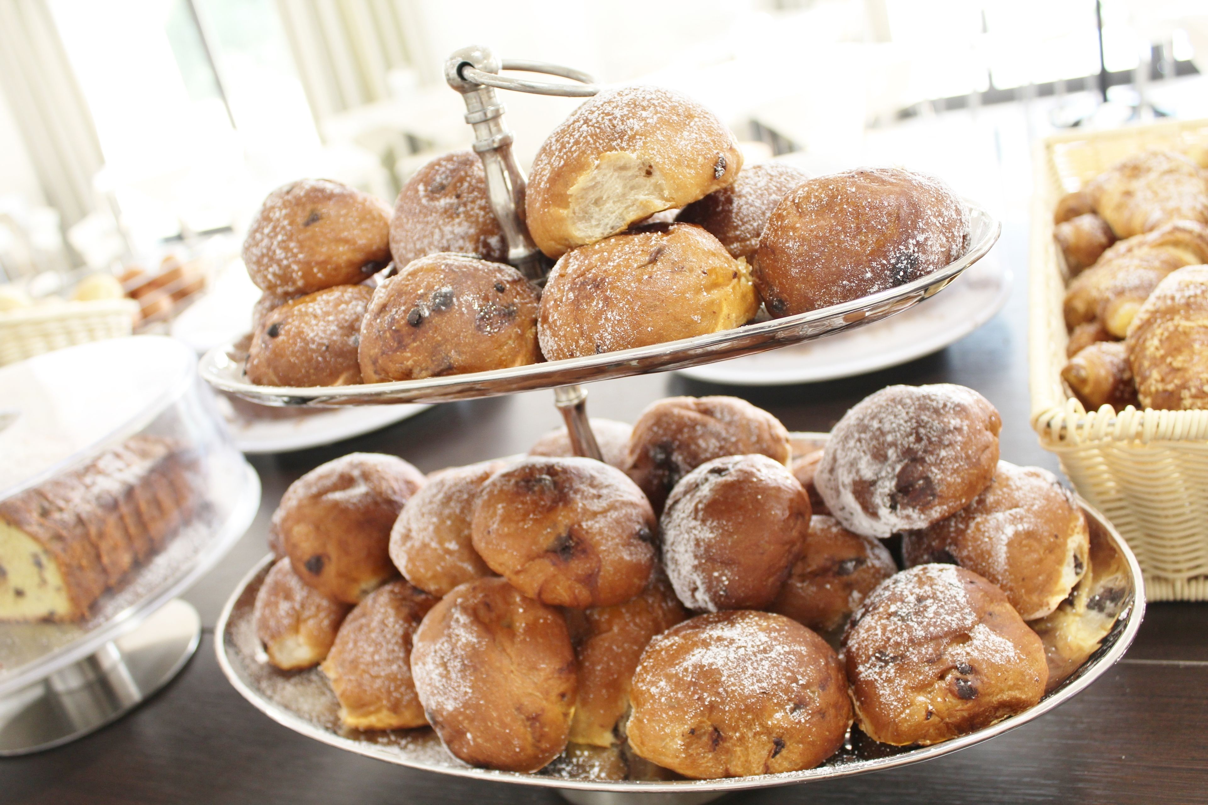 Café da manhã com buffet grátis