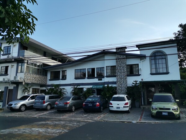 Hotel Alicante San Salvador - San Salvador