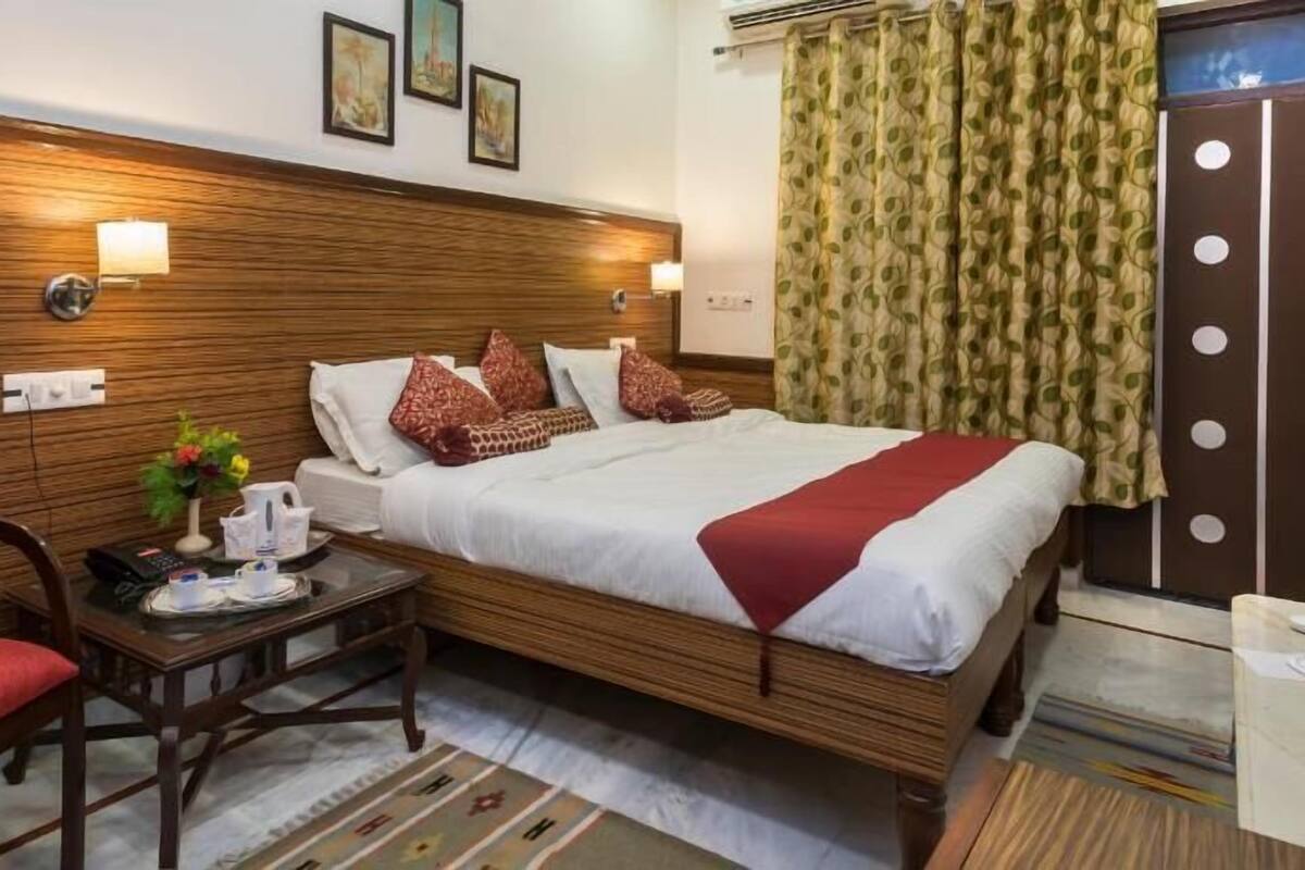 Roupas de cama premium, edredons de pluma, camas com colchões pillow-top