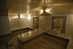 Sala(s) para tratamentos a casais, hammam, aromaterapia, massagens 