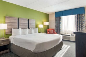 Cofre no quarto, ferro/tábua de engomar 