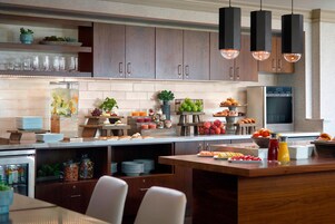 Café da manhã para viagem todos os dias mediante uma taxa