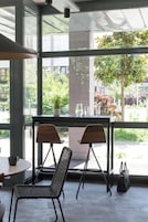 Pequeno-almoço tipo buffet diário (12.90 EUR por pessoa)