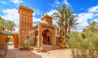 Cabana básico, 1 cama de casal ou 2 camas de solteiro, para não fumantes, acesso à piscina | Entrada da propriedade