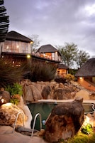 2 piscinas exteriores, espreguiçadeiras